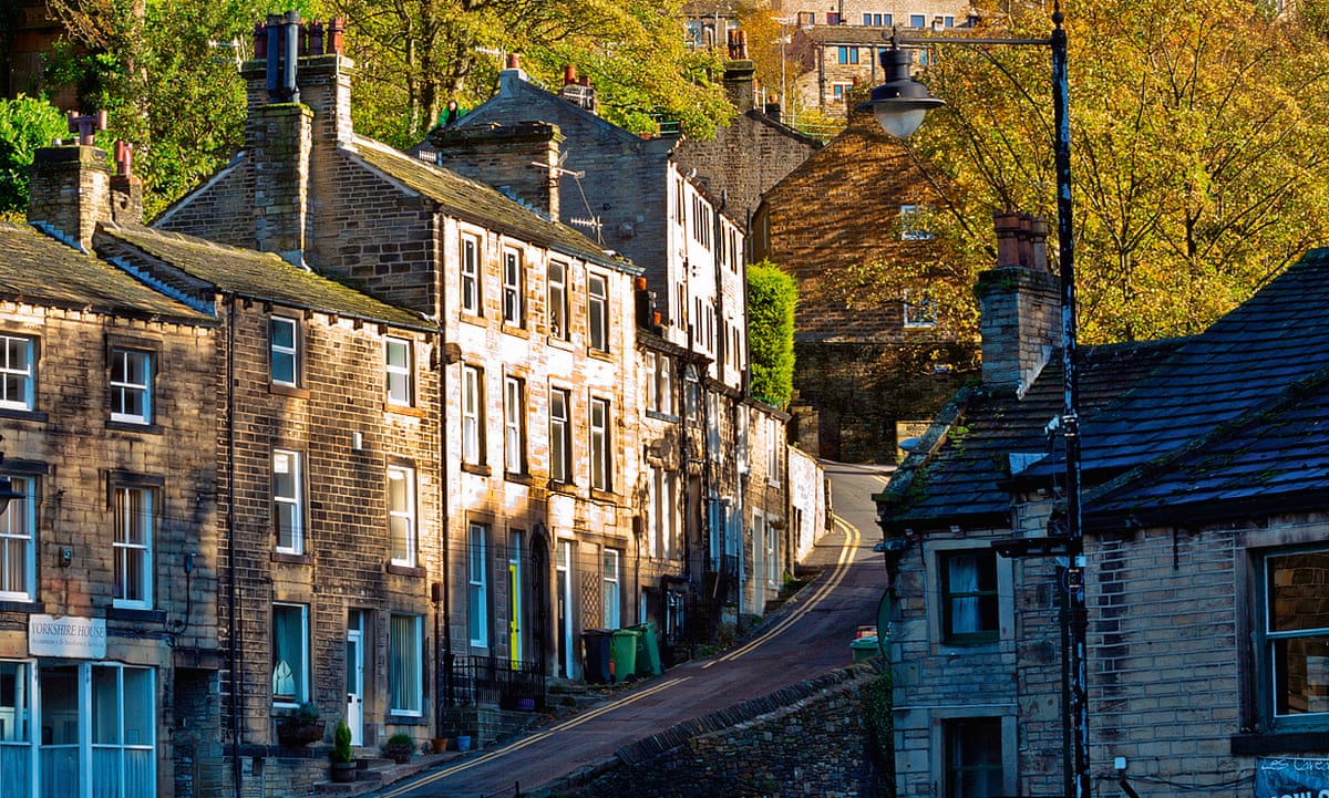 Live-in care Jobs in Holmfirth | Hometouch